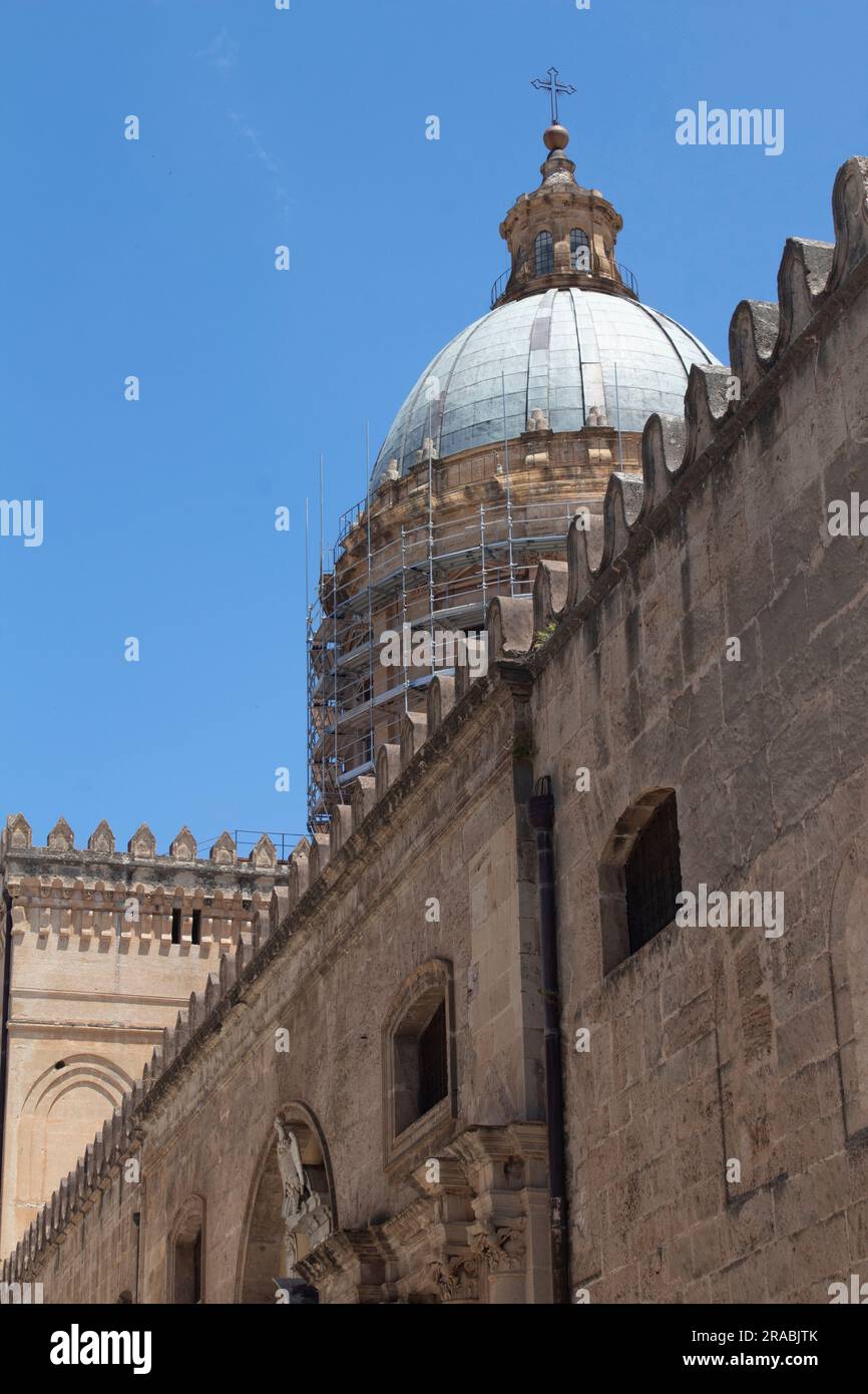 The dome of Palermo Cathedral Sicily Italy Stock Photo - Alamy