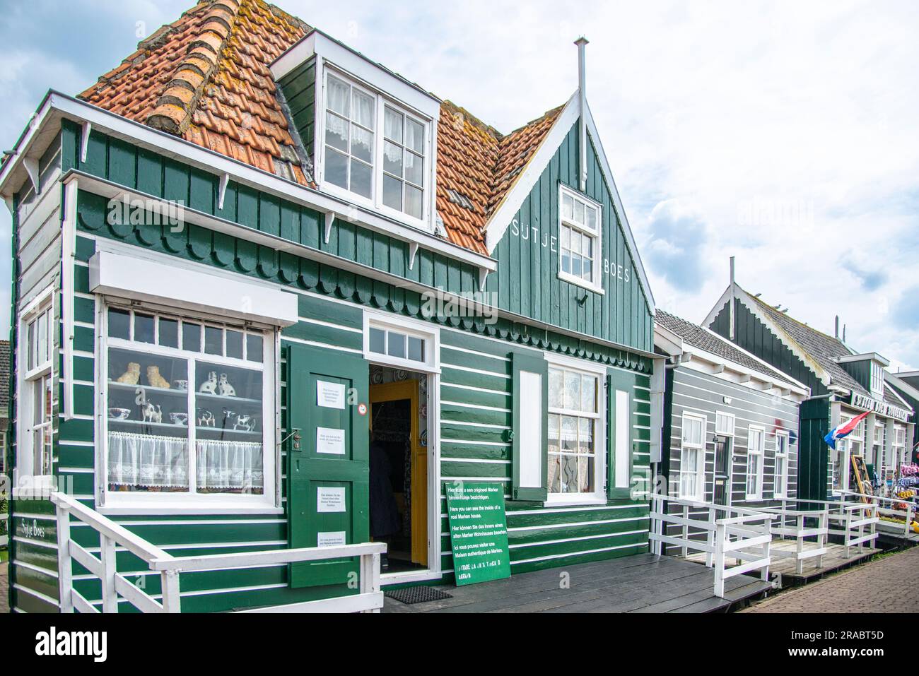 Building marker hi-res stock photography and images - Alamy