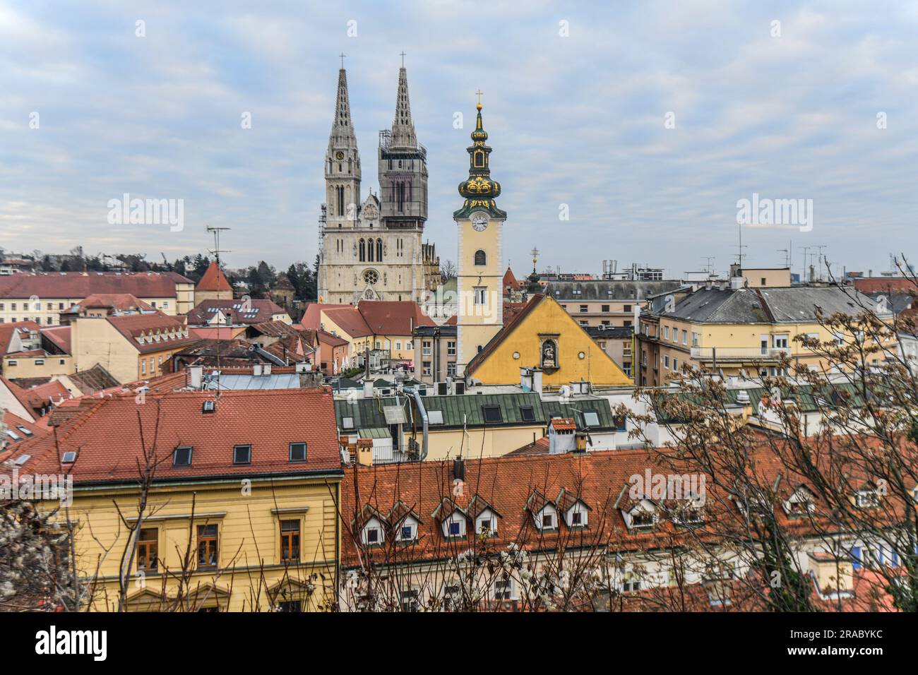 Panoramic cities hi-res stock photography and images - Alamy