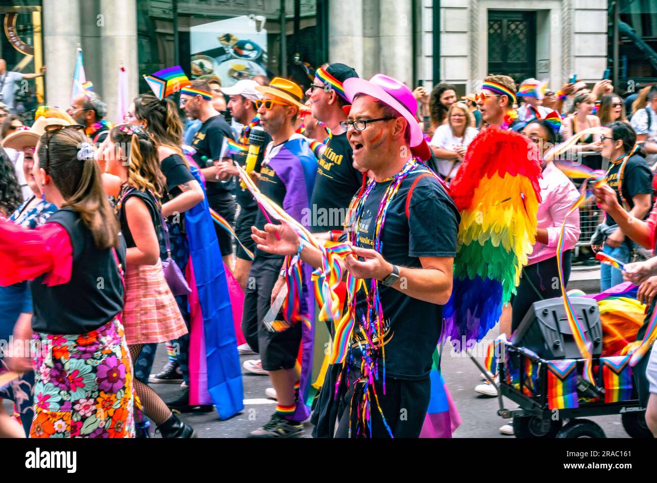 Participants rmarching in the annual London Pride event on 1st July ...