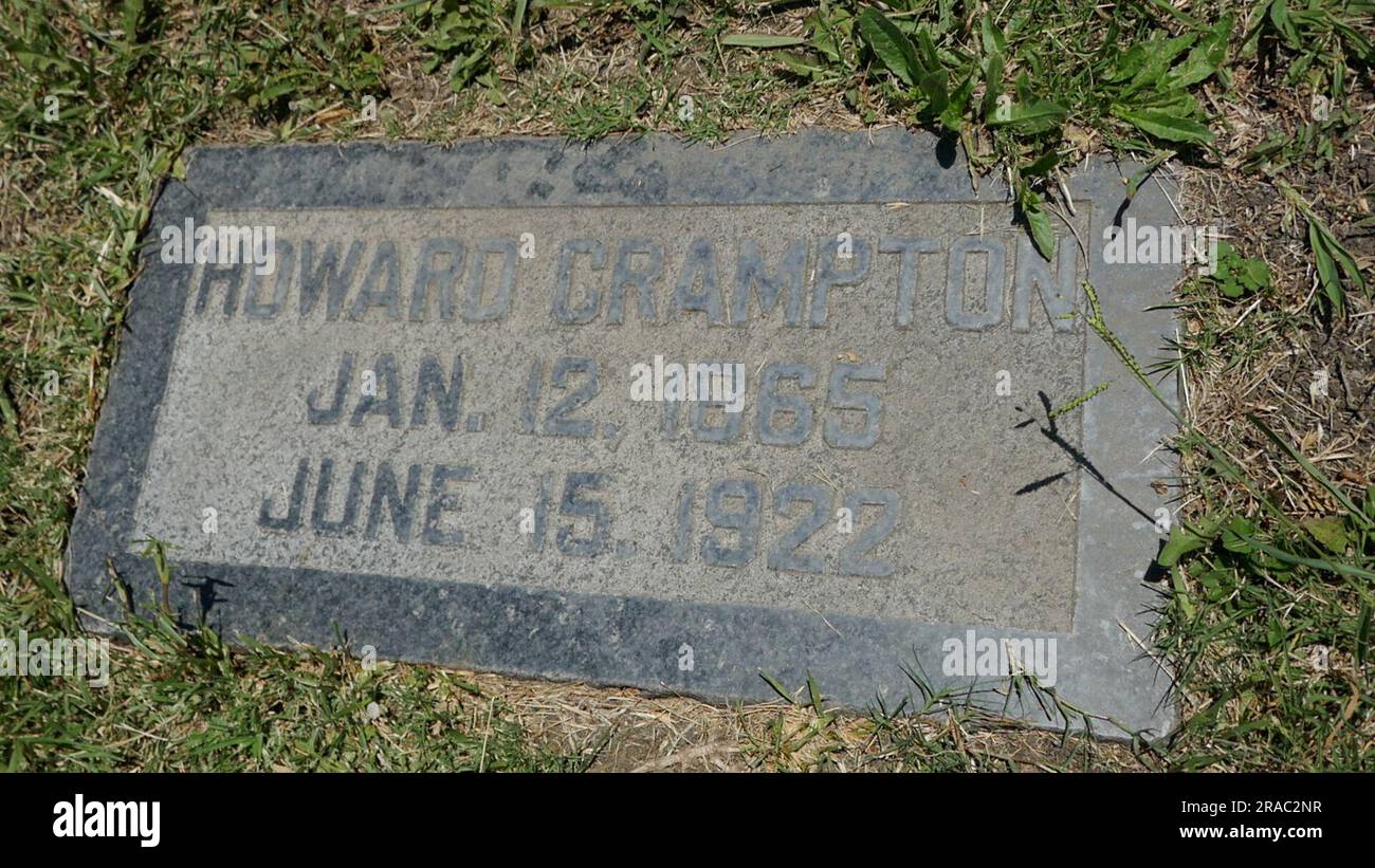 Los Angeles, California, USA 2nd July 2023 Actor Howard Crampton Grave ...