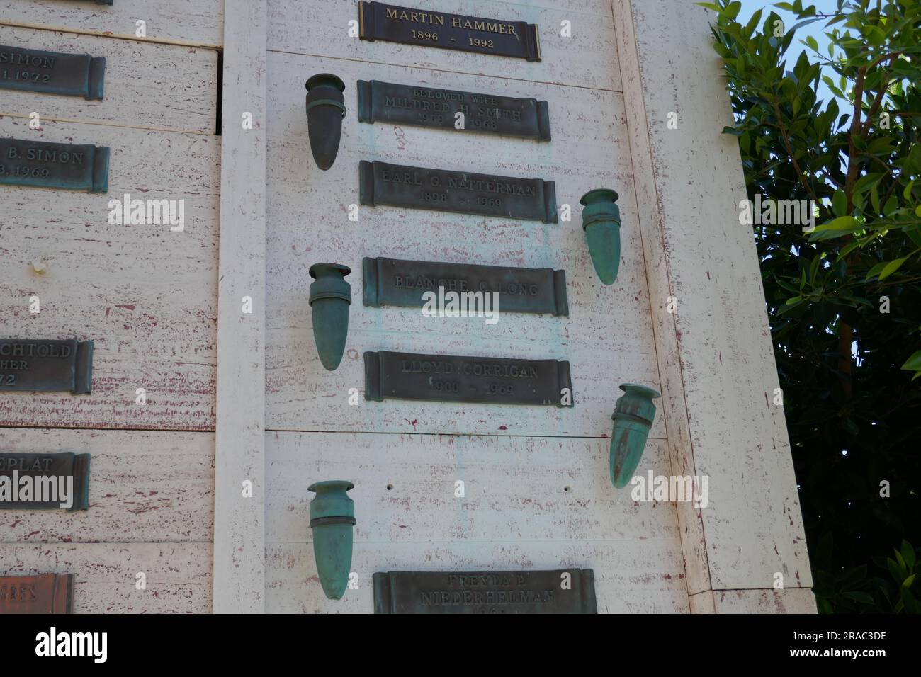 Los Angeles, California, USA 2nd July 2023 Actor Lloyd Corrigan Grave ...