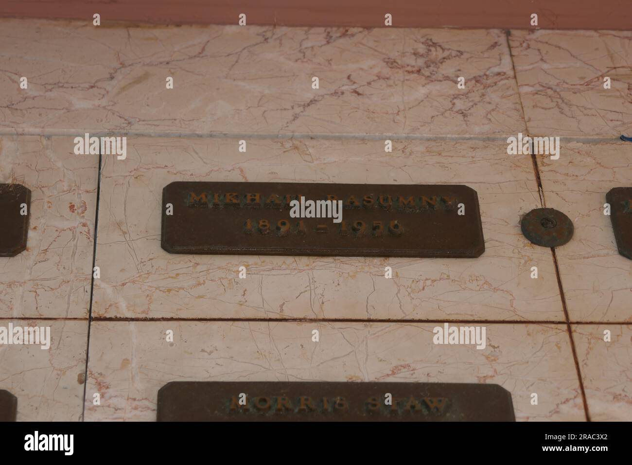 Los Angeles, California, USA 2nd July 2023 Actor Mikhail Rasumny Grave ...