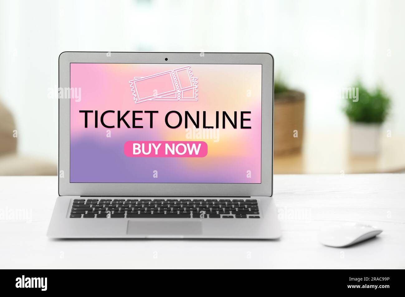 Open table reservation hi-res stock photography and images - Alamy