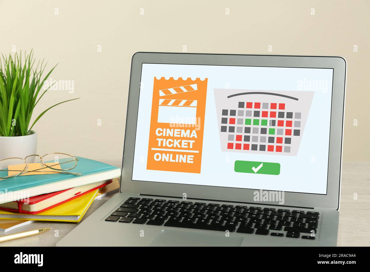 Open table reservation hi-res stock photography and images - Alamy