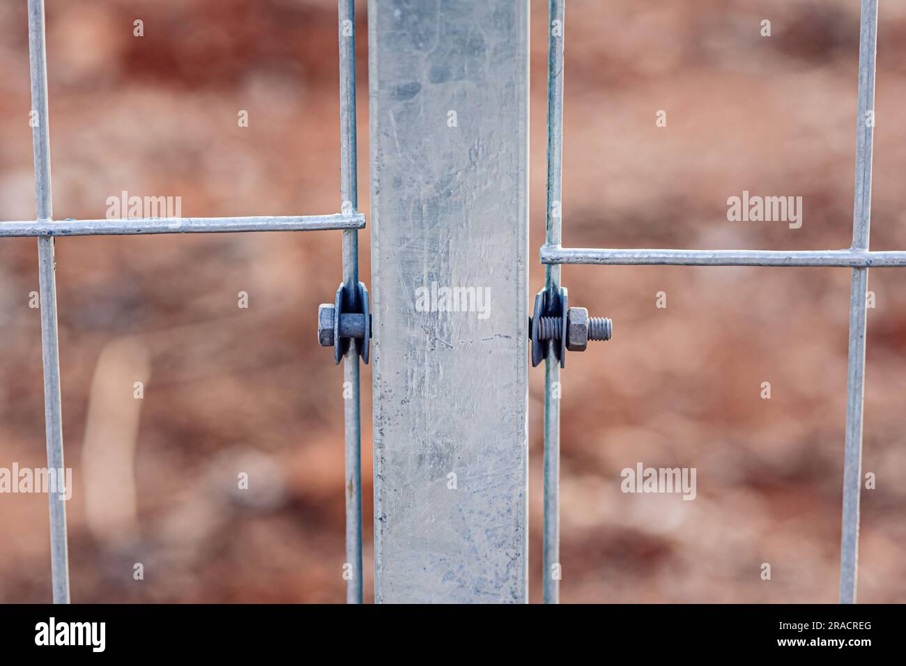 Nut and bolt connected mesh fence with column, Mesh fence of railway ...