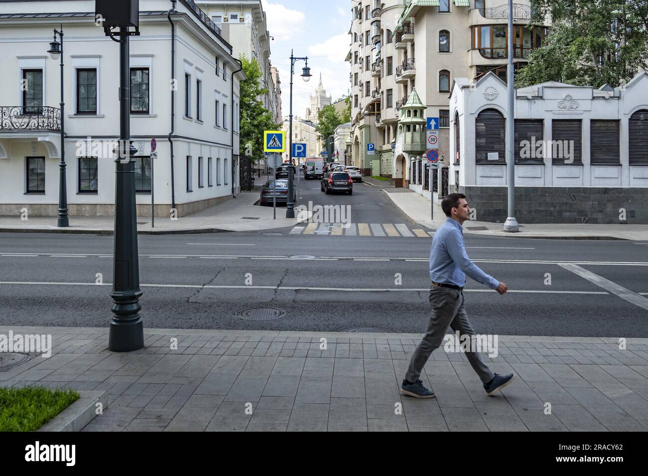 Russia, Moscow. A man walks along one of the streets of the city Stock ...