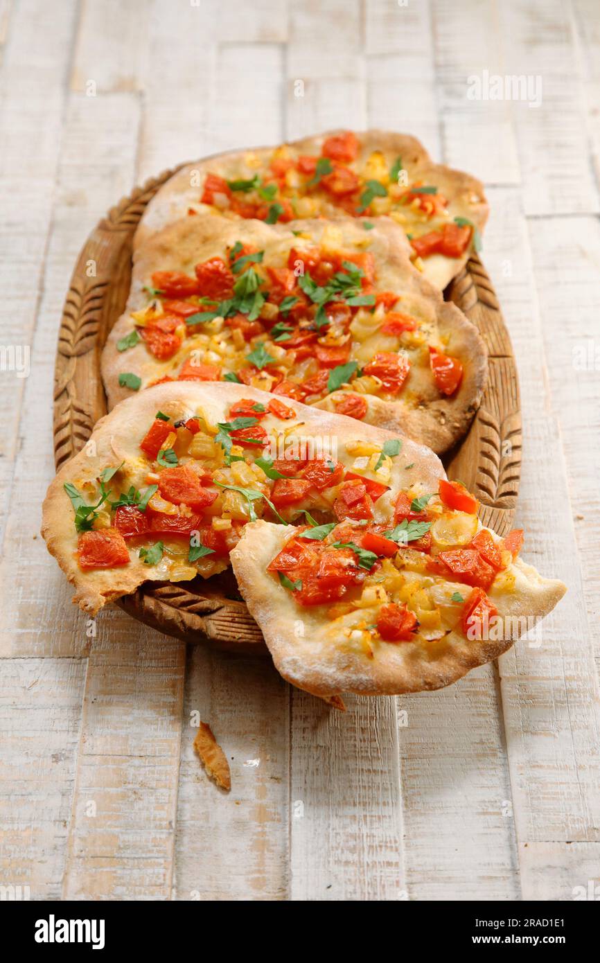 Lebanese pizza hi-res stock photography and images - Alamy