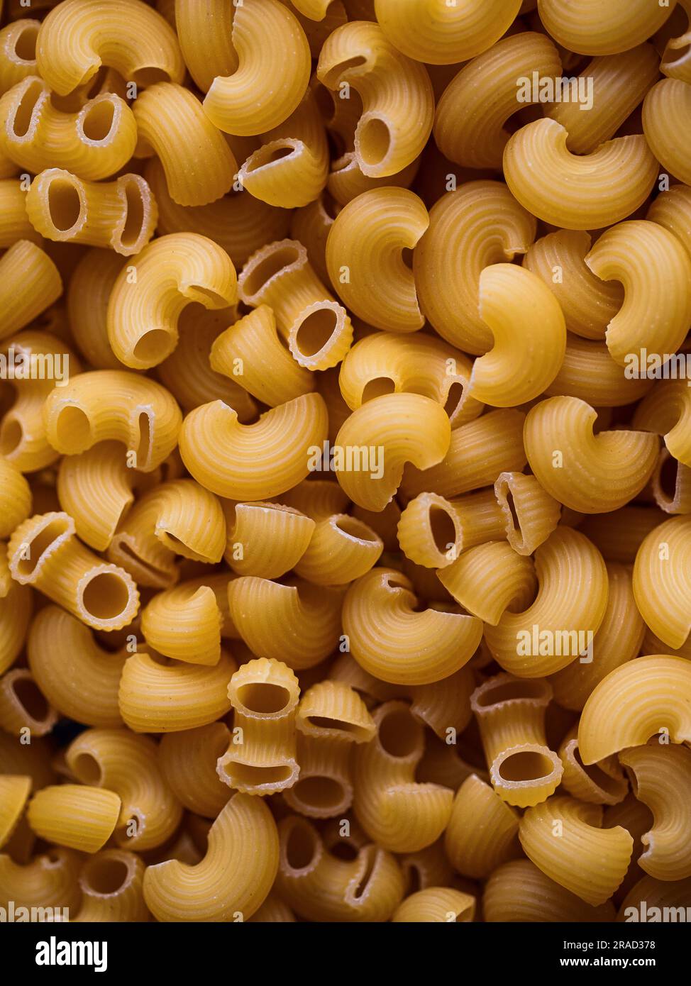 Elbow noodles hi-res stock photography and images - Alamy
