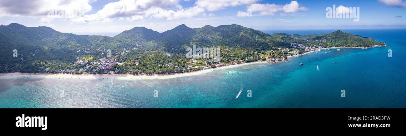 Aerial view of Sairee Beach or Sai Ri Beach in koh Tao, Thailand Stock ...