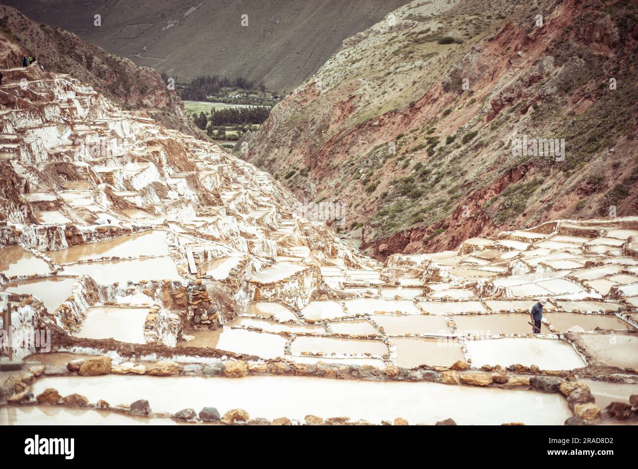 Salt lakes and works hi-res stock photography and images - Alamy