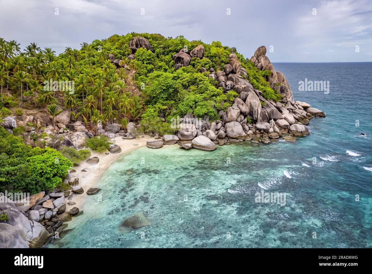 Aerial view of Freedom Beach and Taa Toh Lagoon Beach in koh Tao ...