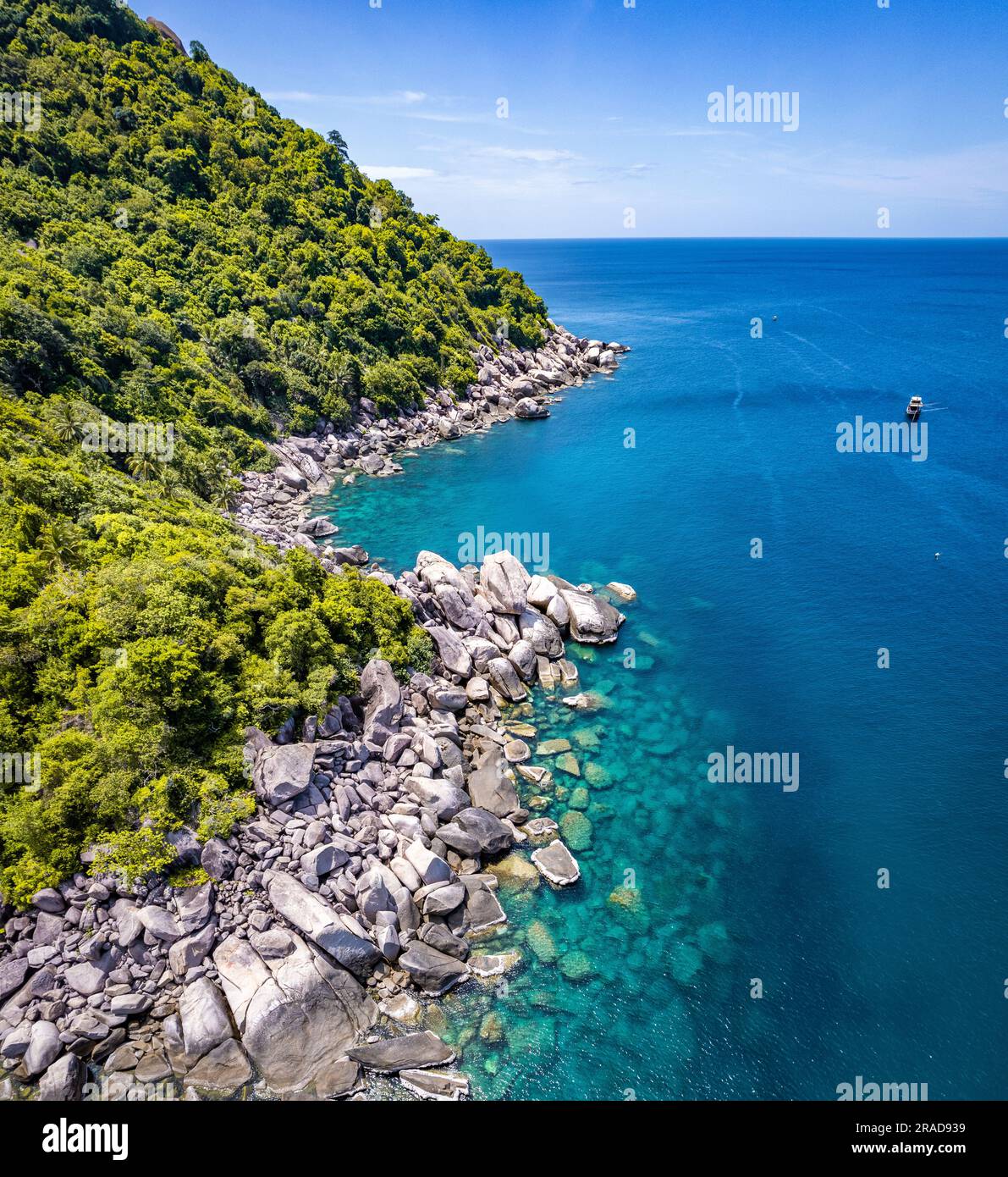 Aerial view of Ao Hin Wong beach in koh Tao, Thailand Stock Photo - Alamy