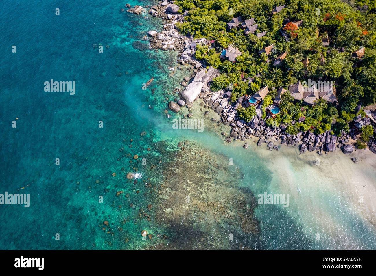 Aerial view of Sairee Beach or Sai Ri Beach in koh Tao, Thailand Stock ...