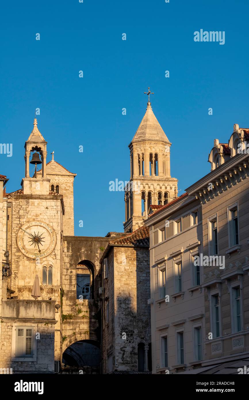 Book mcover image hi-res stock photography and images - Alamy