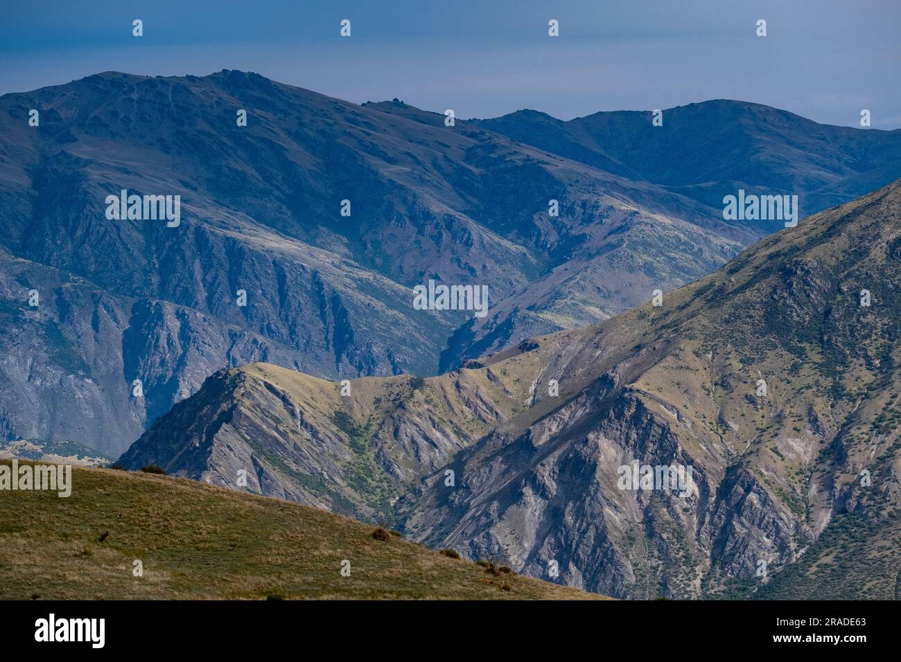 The view towards the Roaring Meg range from Crown Range Summit in the ...