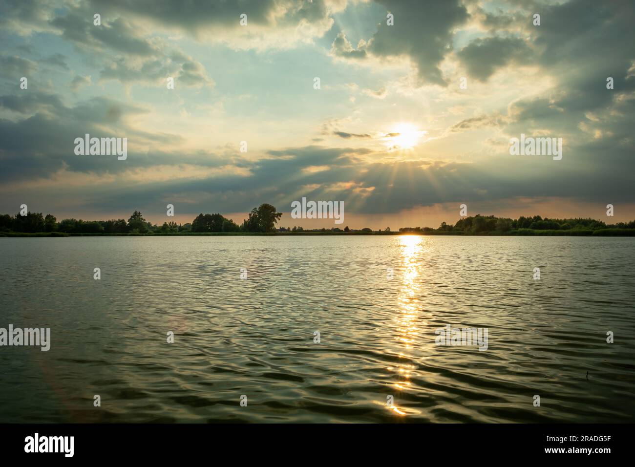 Romantic lake setting hi-res stock photography and images - Alamy