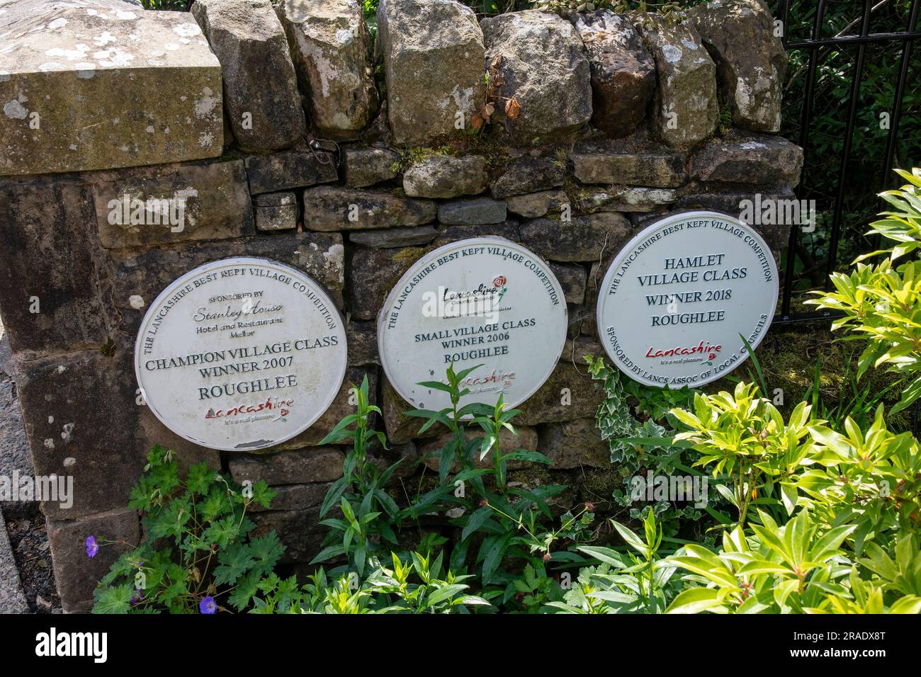 Roughlee Village signs Pendle, Lancashire, prizewinning plaques for ...
