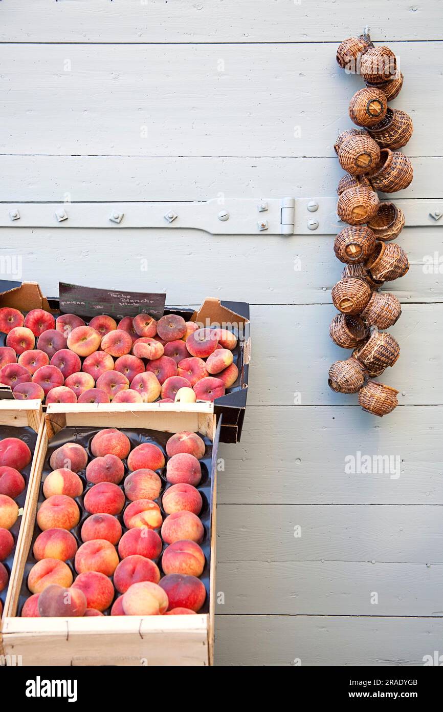 Nectarine tree container fruit hi-res stock photography and images - Alamy