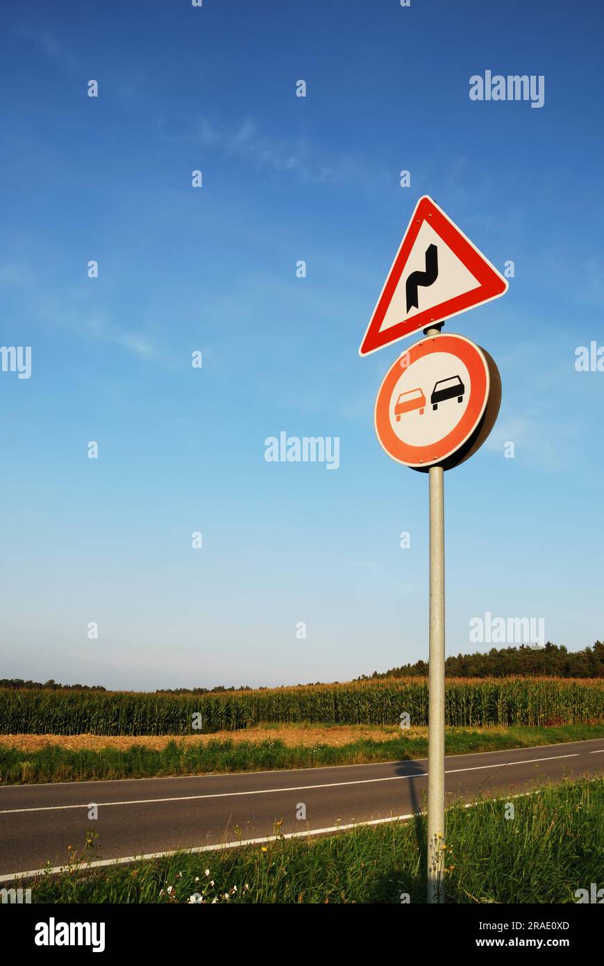 Nature overtake hi-res stock photography and images - Alamy