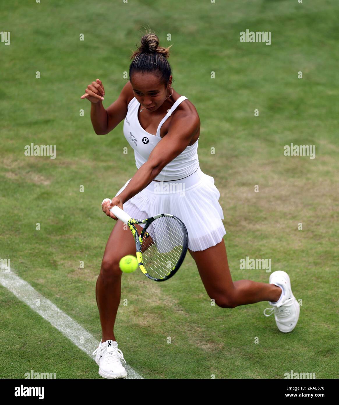 Leylah Fernandez in action against Kateryna Baindl (not pictured) on ...