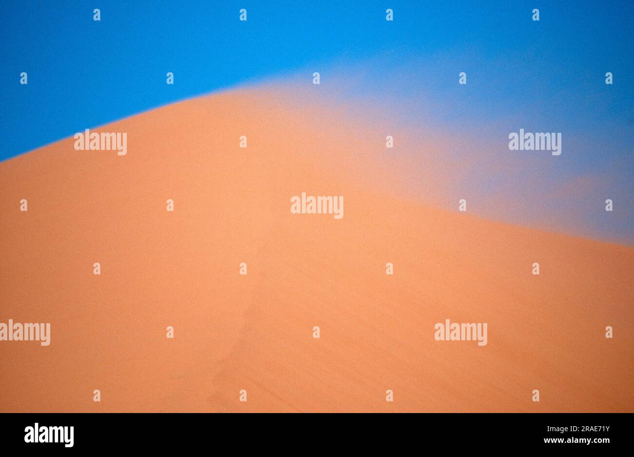 Sand dune, wind, windy, Sossusvlei, Namib Naukluft Park, Namibia Stock ...