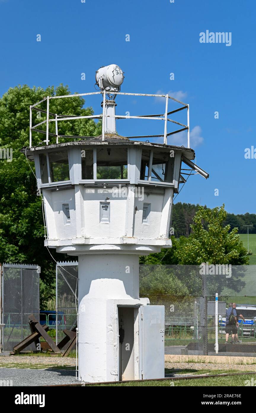 17 June 2023, Thürigen, Mödlareuth: A watchtower on the former inner ...