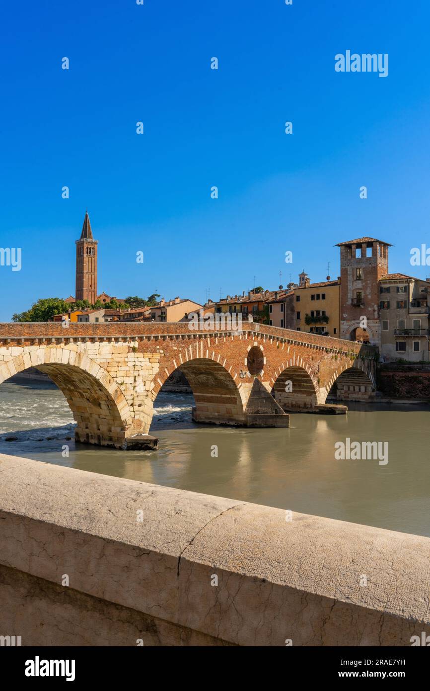 Ponte pietra bridge verona hi-res stock photography and images - Alamy
