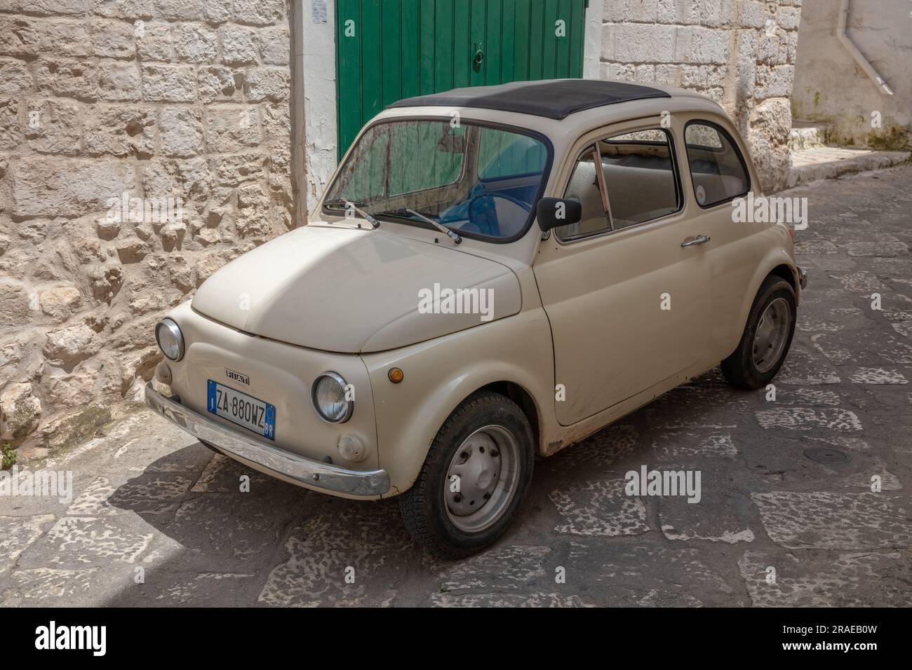Old fiat 500 in hi-res stock photography and images - Alamy