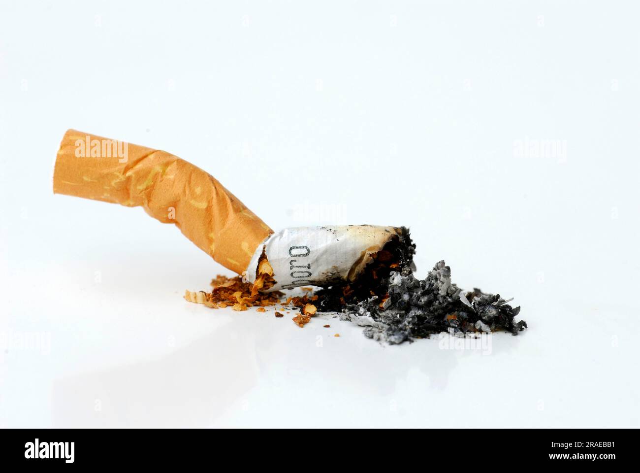 Expressed cigarette, smoking, cut-out, object Stock Photo - Alamy