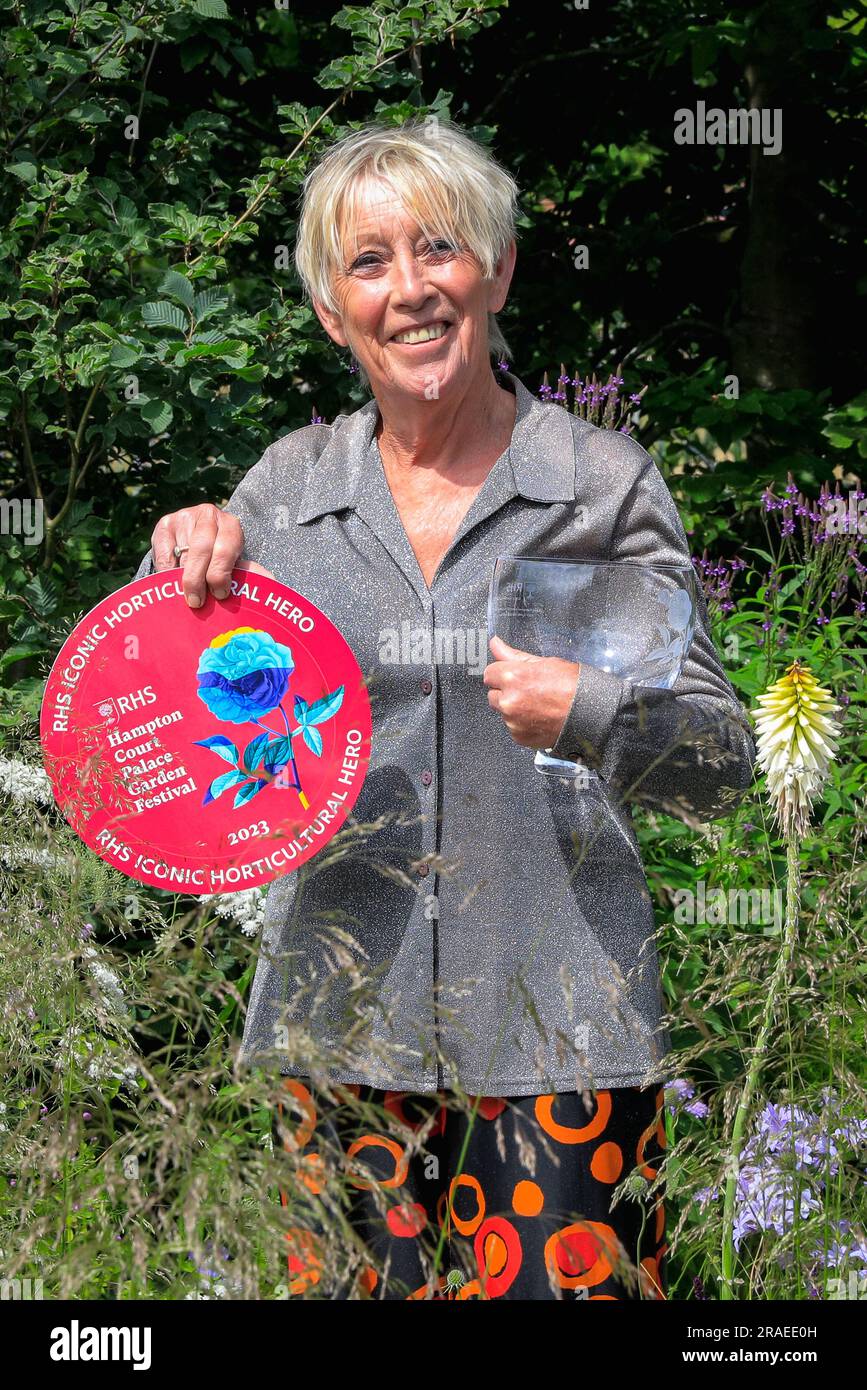 Carol klein hi-res stock photography and images - Alamy