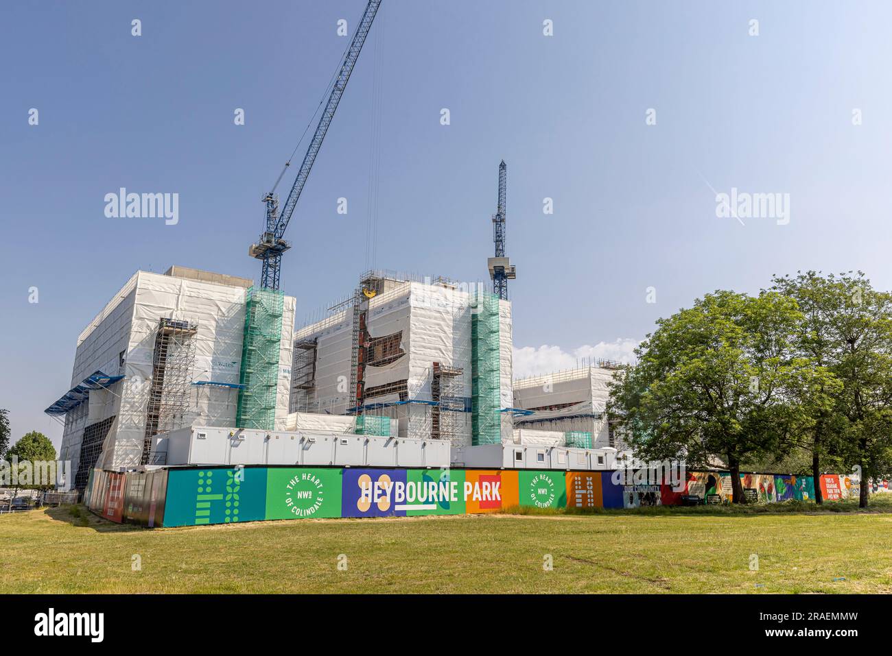 Barnet burnt oak leisure centre hi-res stock photography and images - Alamy