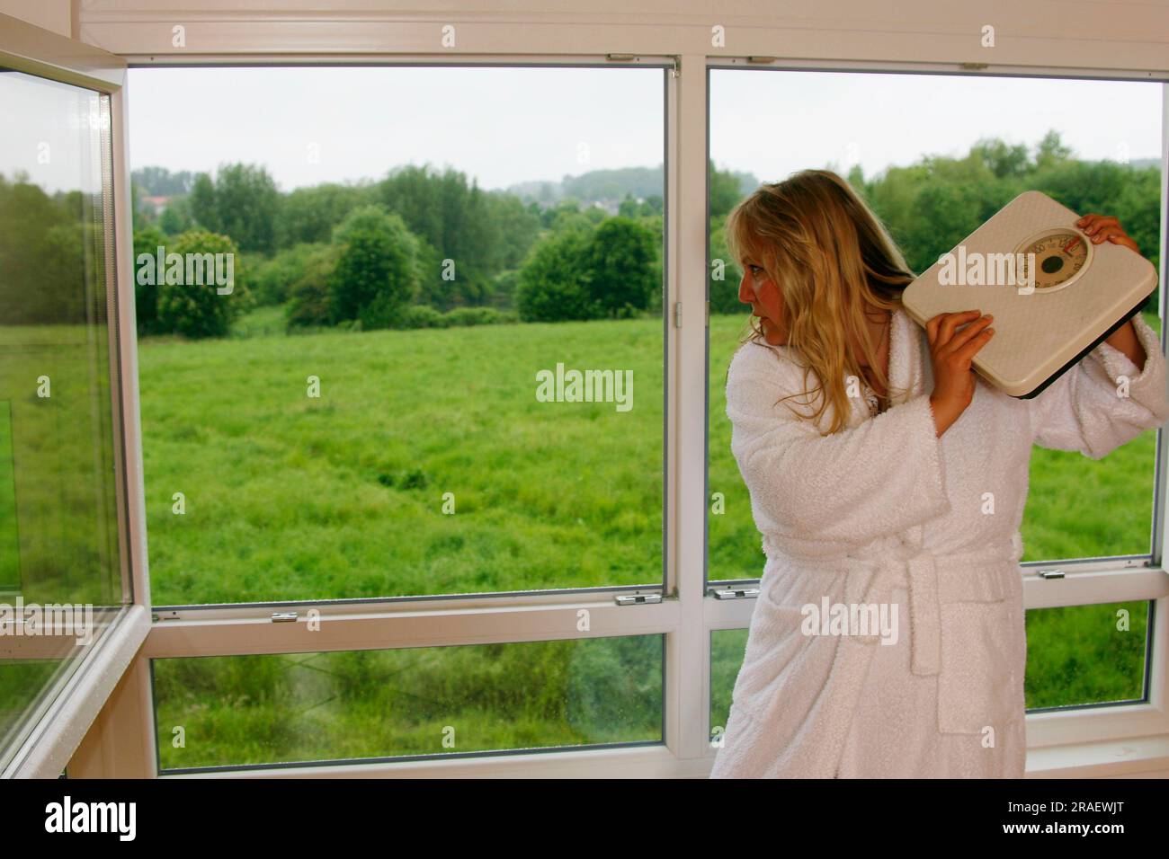 Throw out window hi-res stock photography and images - Alamy