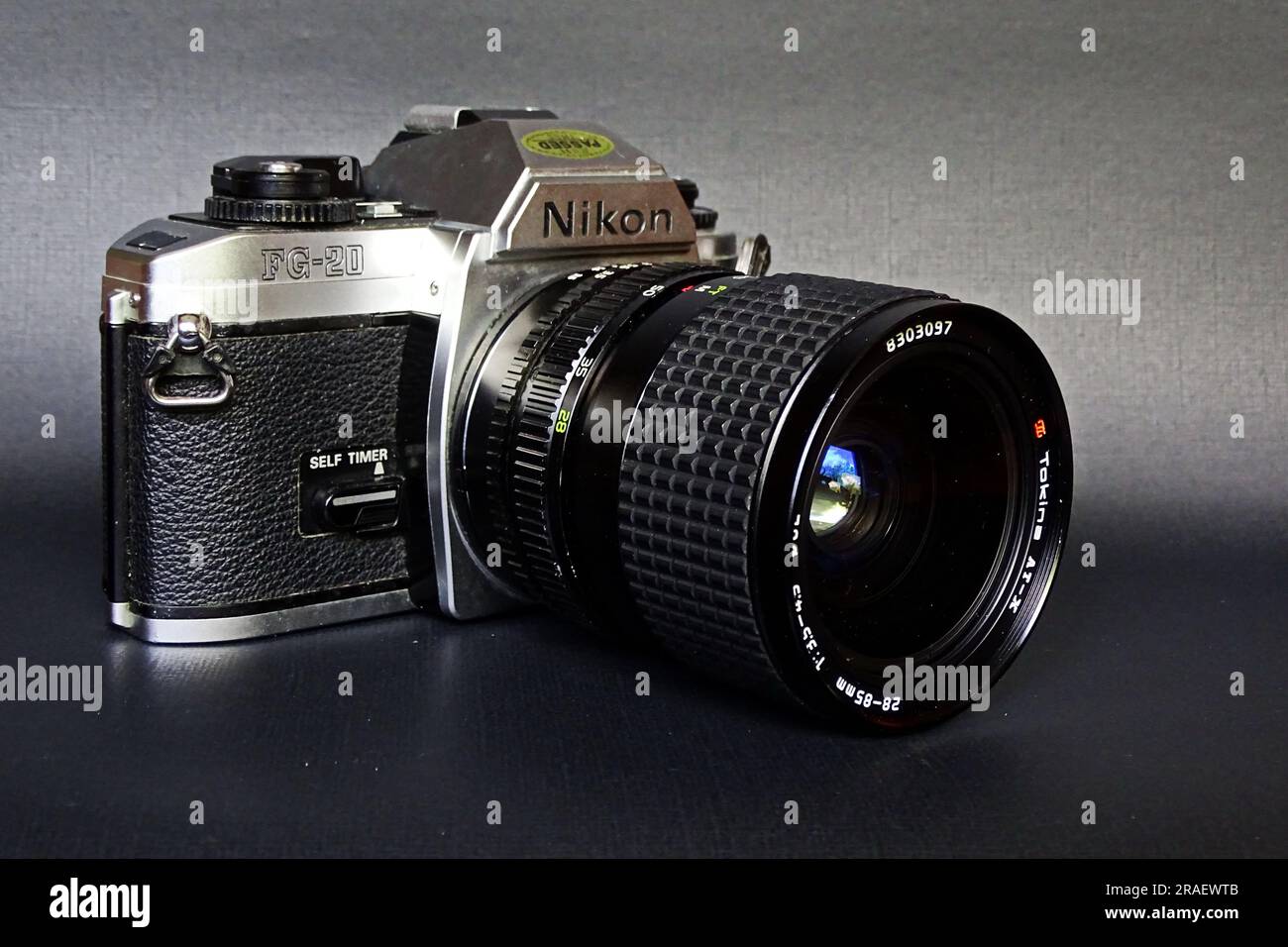 Nikon FG-20 SLR Stock Photo - Alamy