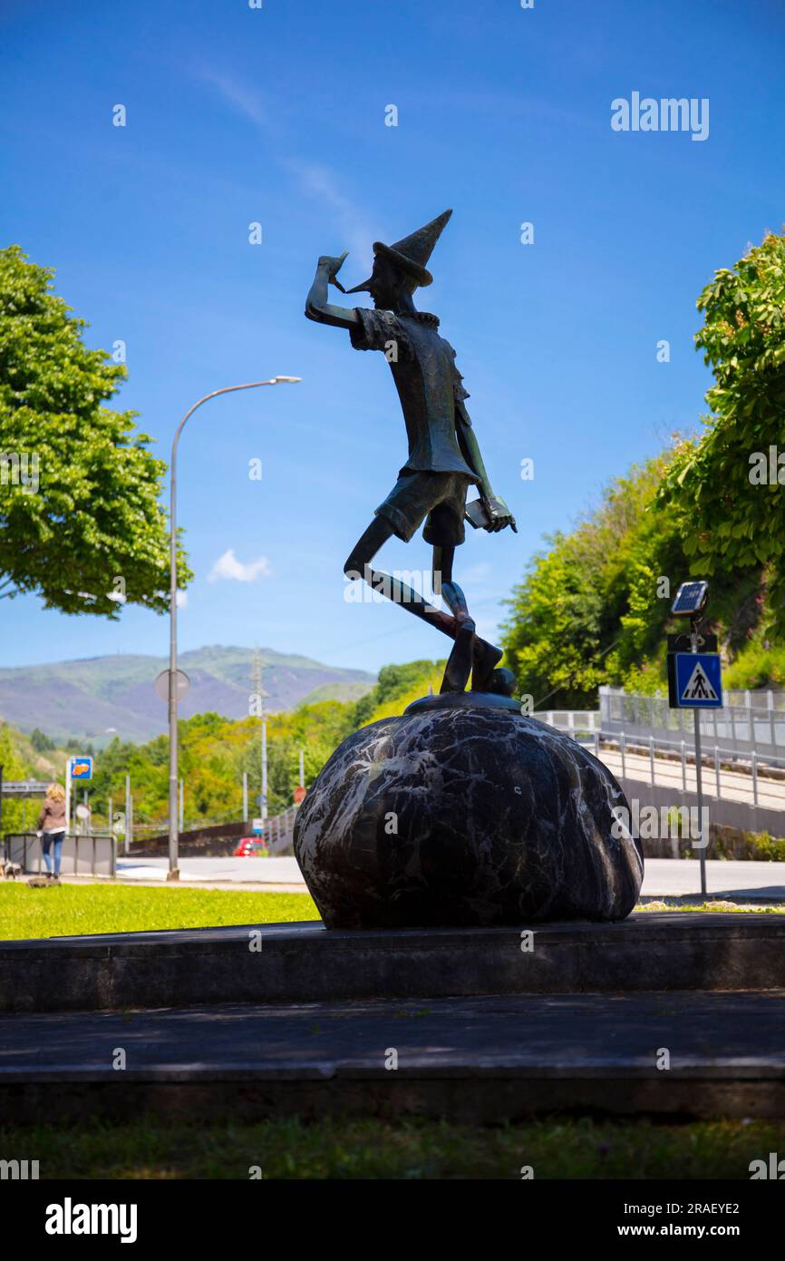 Pinocchio statue, Pontremoli, Massa-Carrara. Tuscany, Italy Stock Photo ...
