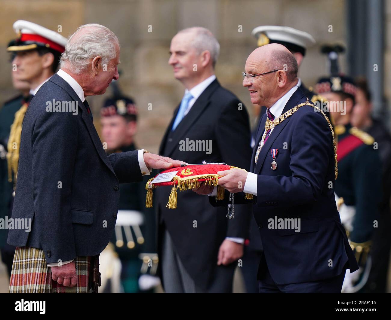 King Charles III receives the Keys to the City of Edinburgh from Lord ...