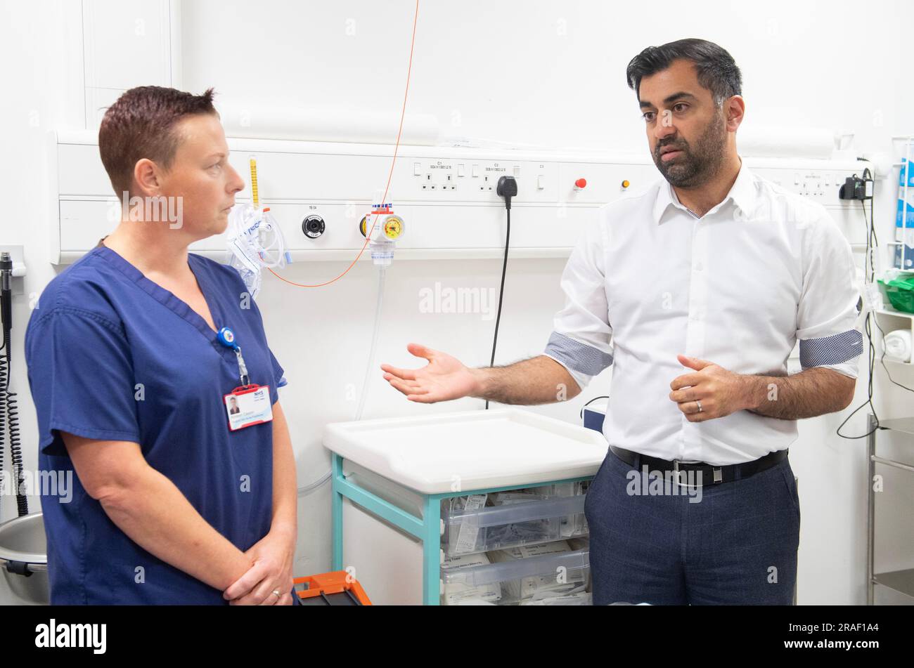 First Minister Humza Yousaf meets Surgical Skin Nurse Practitioner ...