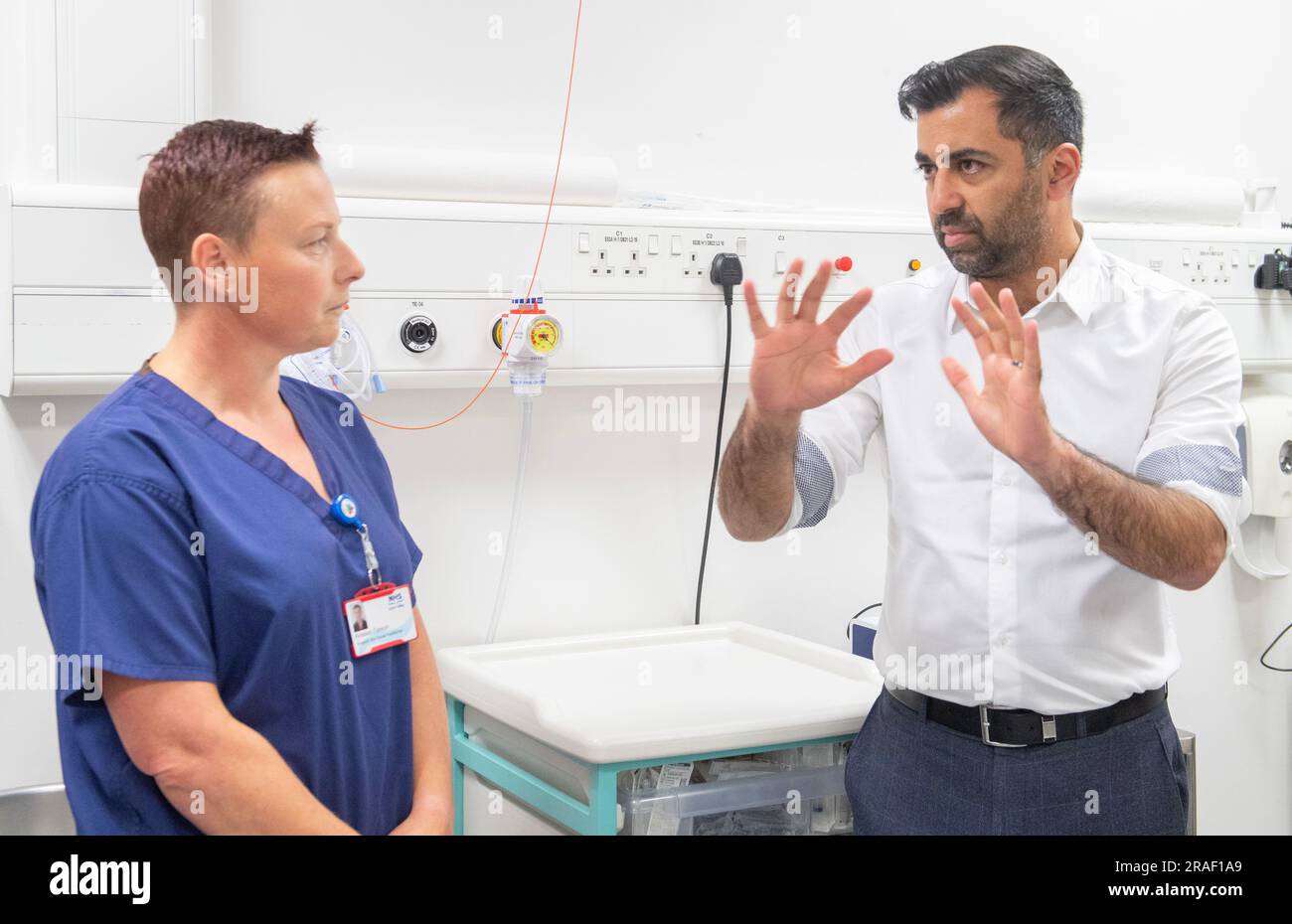 First Minister Humza Yousaf meets Surgical Skin Nurse Practitioner ...