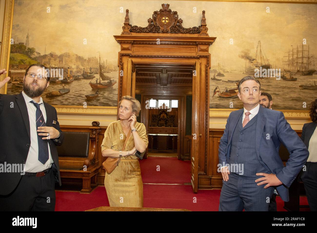 Hamburg, Germany. 03rd July, 2023. N-VA's Annick De Ridder (C) and N-VA ...