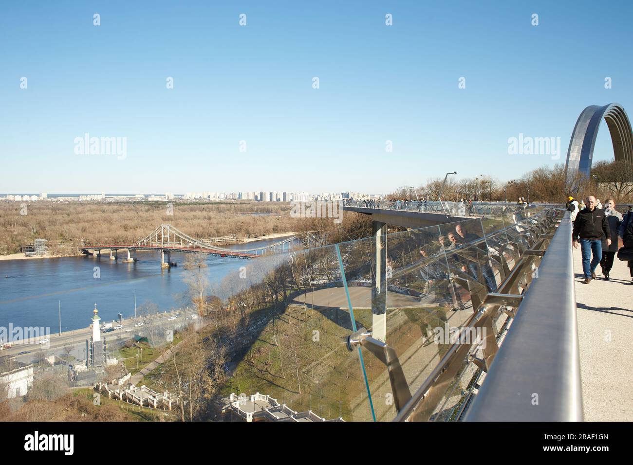 Kyiv, Ucraine-03.30.2023: Pedestrian and bicycle bridge across Saint ...