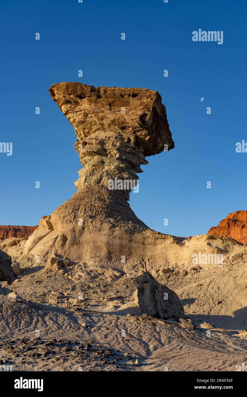 Moon over the Hongo or Mushroom, an eroded geologic formation in ...
