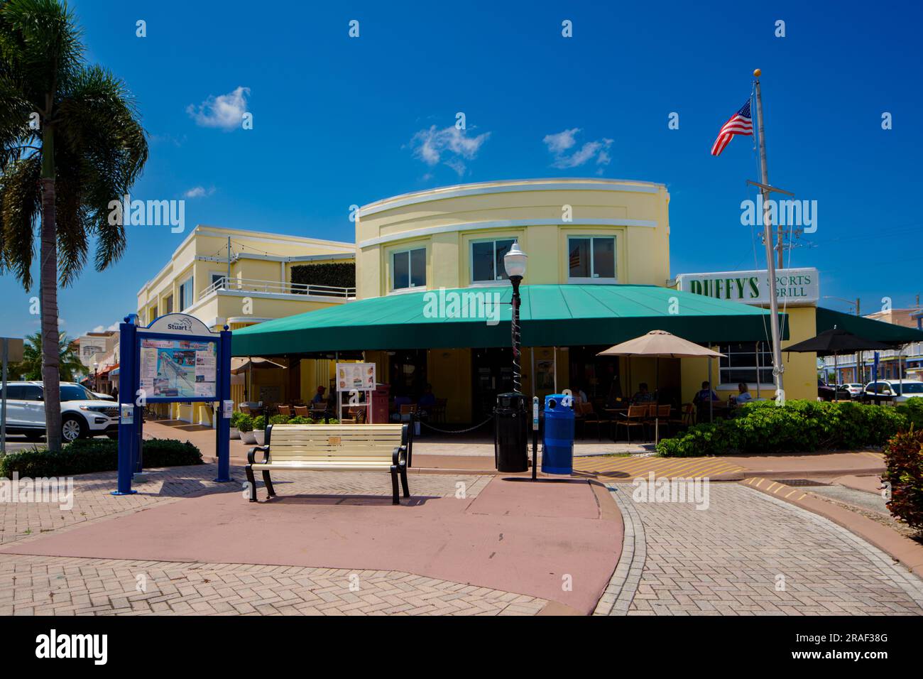 Duffy's bar hi-res stock photography and images - Alamy