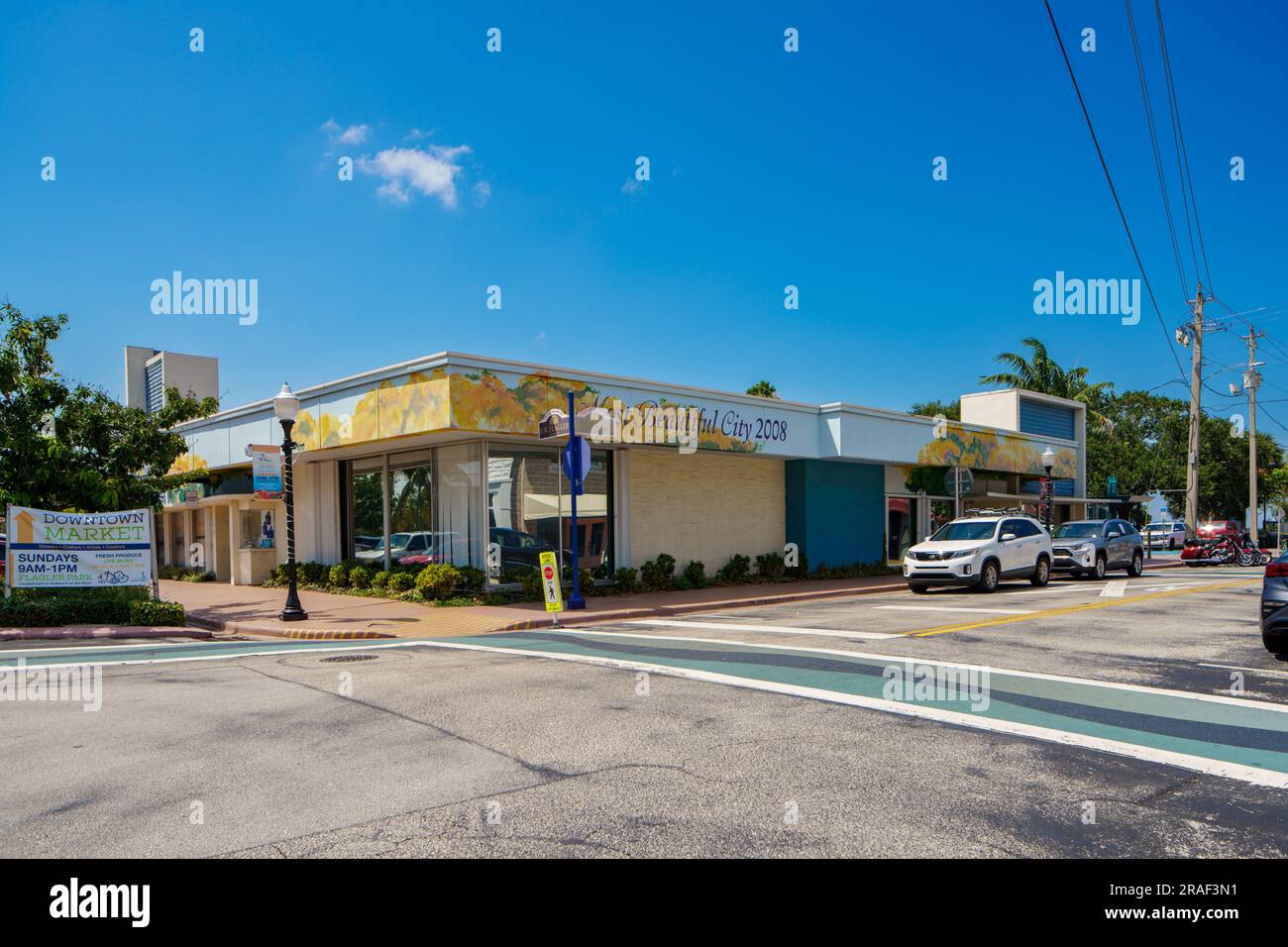 Annex to city hall hi-res stock photography and images - Alamy