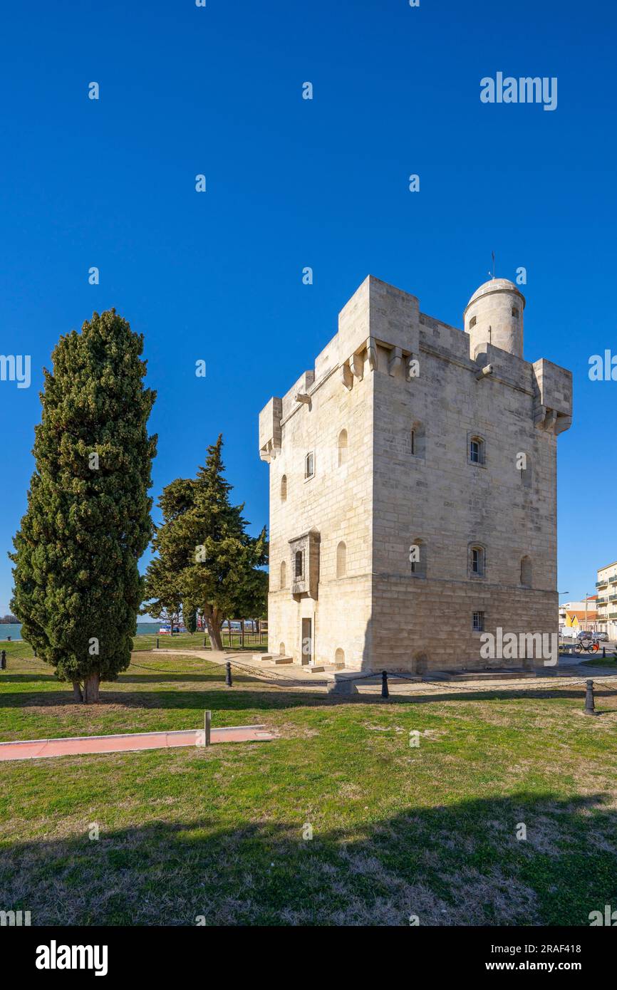 The saint louis tower hi-res stock photography and images - Alamy