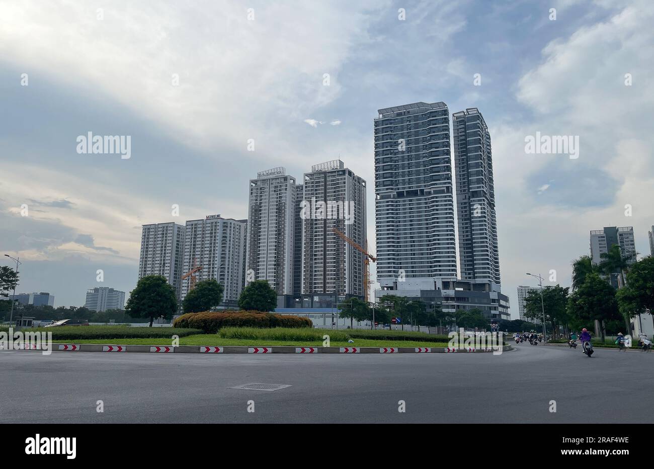 Star Lake urban area in Ha Noi, Vietnam Stock Photo - Alamy