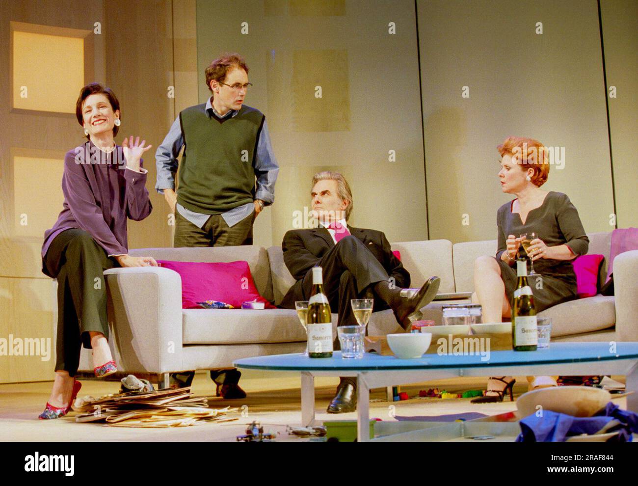 l-r: Harriet Walter (Sonia), Mark Rylance (Henry), Oliver Cotton ...