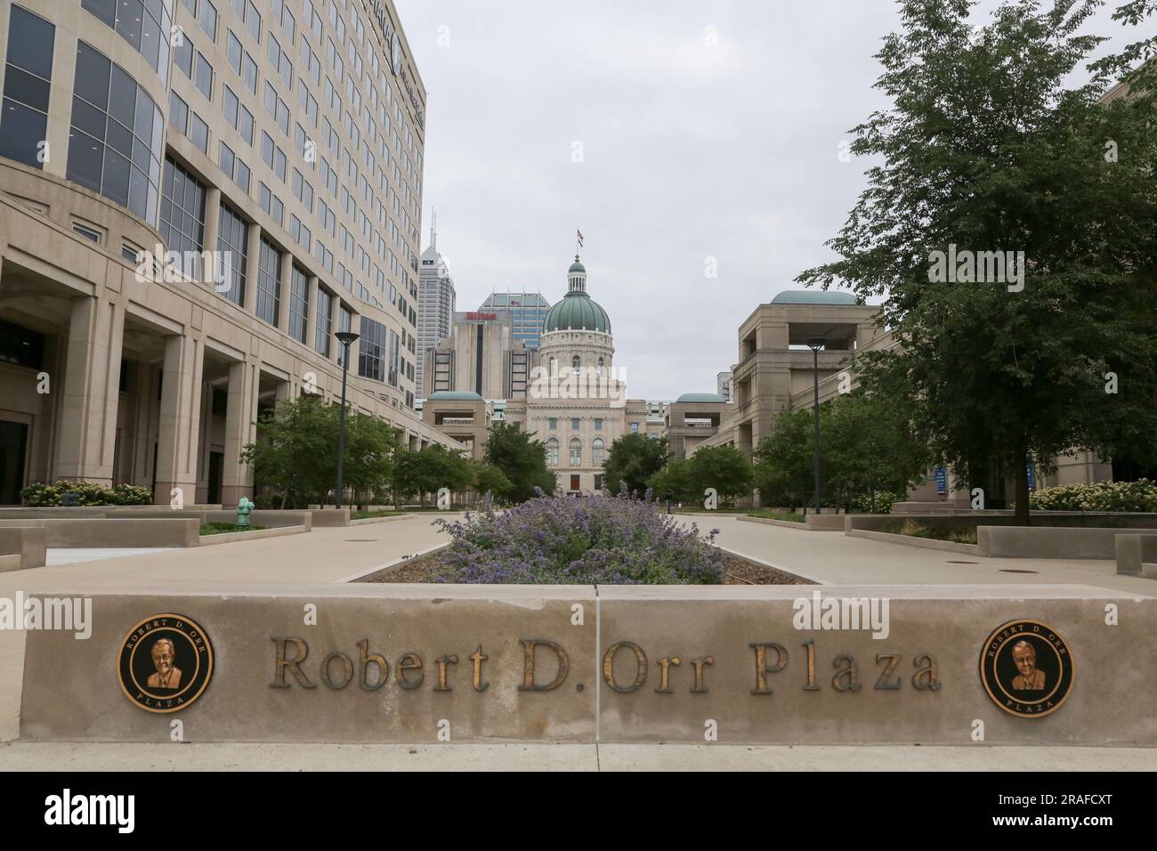 Indiana people state capitol hi-res stock photography and images - Alamy