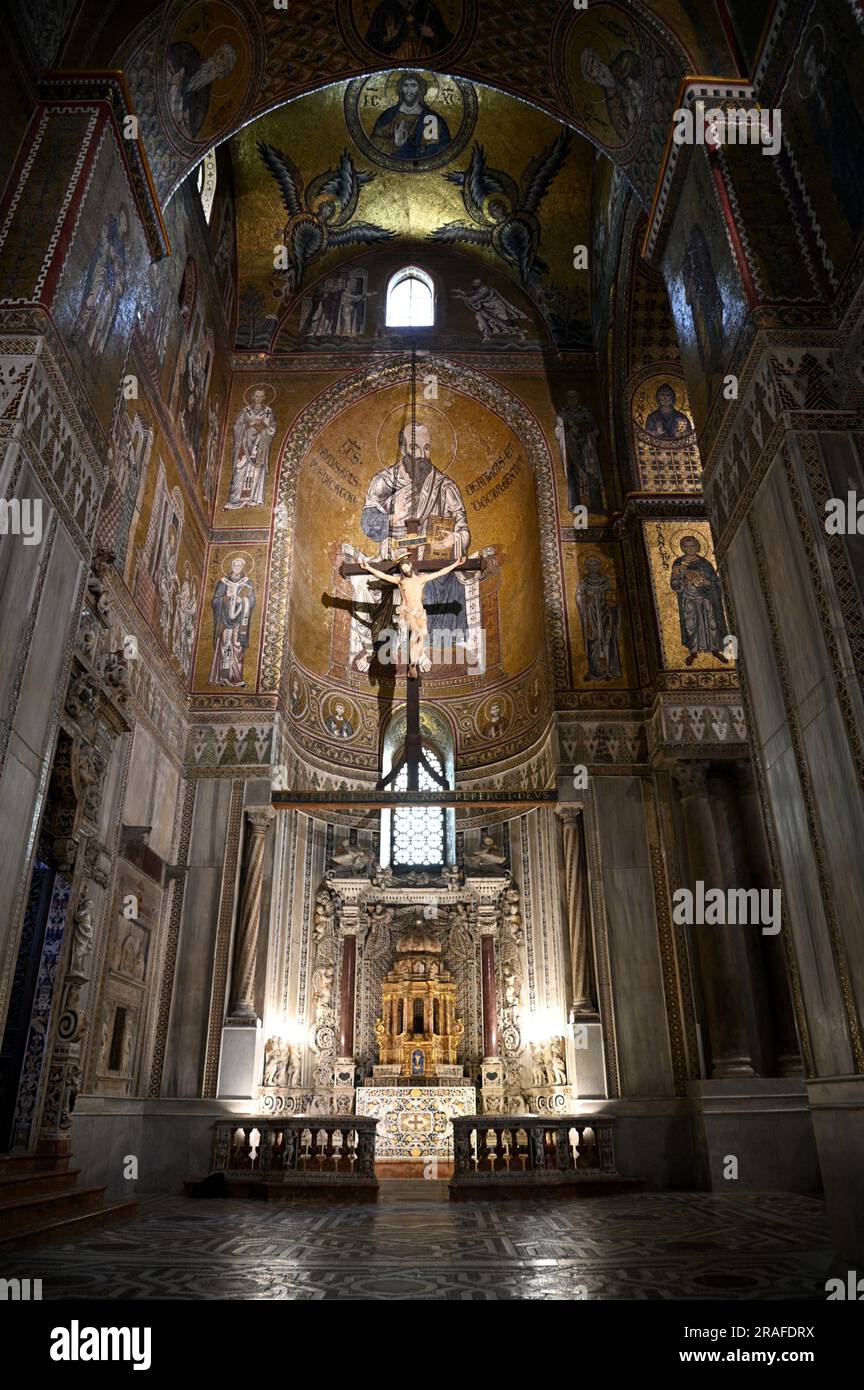 Apsidiole of San Paolo with Jesus on the cross at the Baroque Byzantine ...