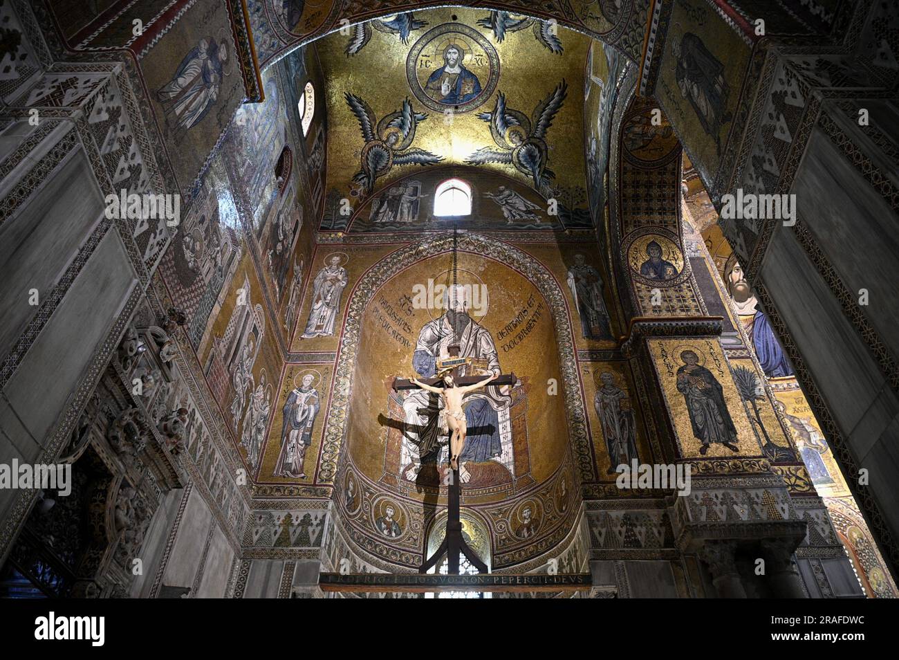 Apsidiole of San Paolo with Jesus on the cross at the Baroque Byzantine ...