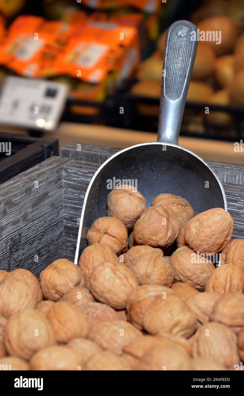 A market detail with dry food hi-res stock photography and images - Alamy